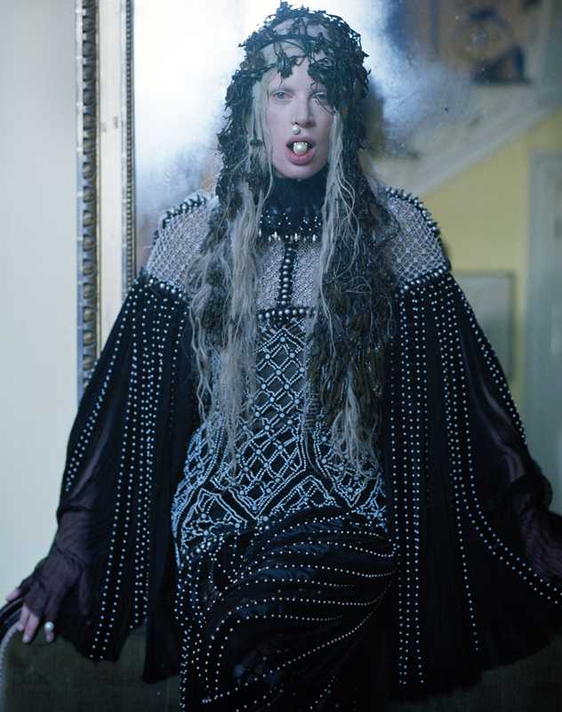 如何评价 Tim Walker 的摄影作品？ - 知乎