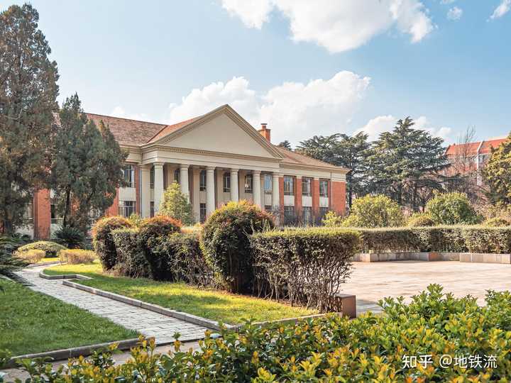 2025年，松下G100D和松下G97如何选择？ - 知乎