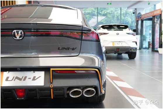 UNI-V 2.0T车型搭载的是爱信8AT手自一体变速箱，不知道调校得如何？ - 知乎
