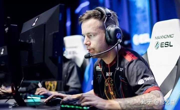 EZ4ENCE这个歌有什么梗? - 知乎