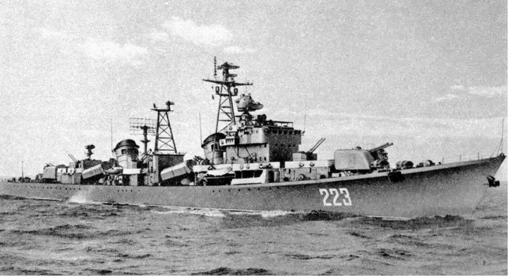 052D驱逐舰和052驱逐舰完全不同为什么要沿用052型号呢？ - 知乎