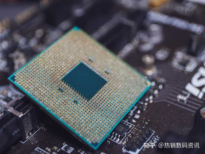 i7-13700h和R7-7840h哪个好一些呢？ - 知乎