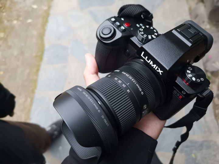 A7M4 拍视频开截幅模式用半画幅镜头效果如何？ - 知乎