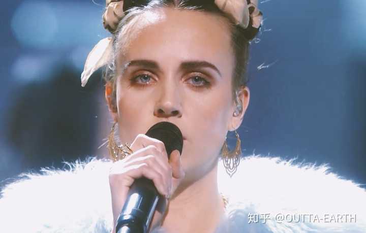 如何评价丹麦歌手MØ？ - 知乎