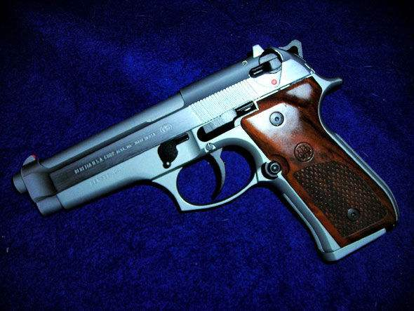 能详细介绍一下绝地求生里面的枪吗？ - 知乎