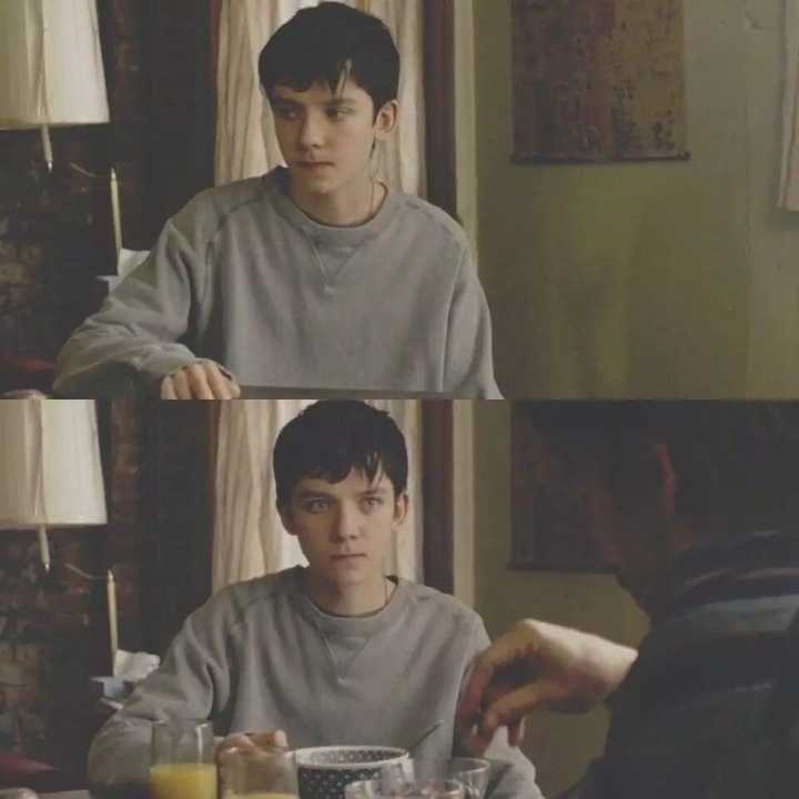 求阿沙·巴特菲尔德 Asa Butterfield照片？ - 知乎