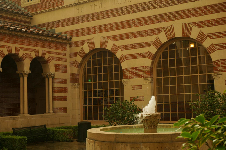 南加大(USC)的cs37咋样？ - 知乎