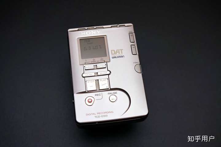 你的第一部 Walkman 是啥？有什么故事？ - 知乎