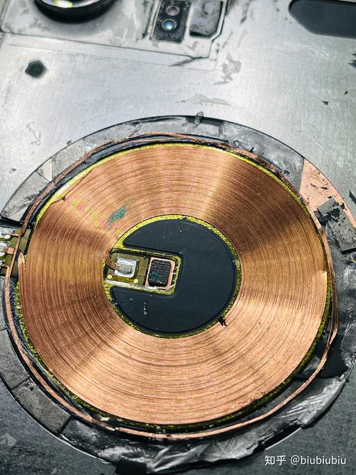 我的iPhone11后玻璃被我摔碎了，可以不用更换吗？ - 知乎