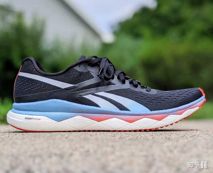 锐步(Reebok)有哪些值得选购的鞋子？ - 知乎