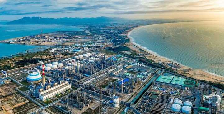 智慧化工是什么，一套完整的智慧化工解决方案包含那些系统功能？ - 知乎