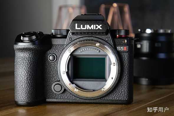 松下lumix S5 Mark II 是否比 Canon R6 M2 和Sony A7M4更值得购买? - 知乎