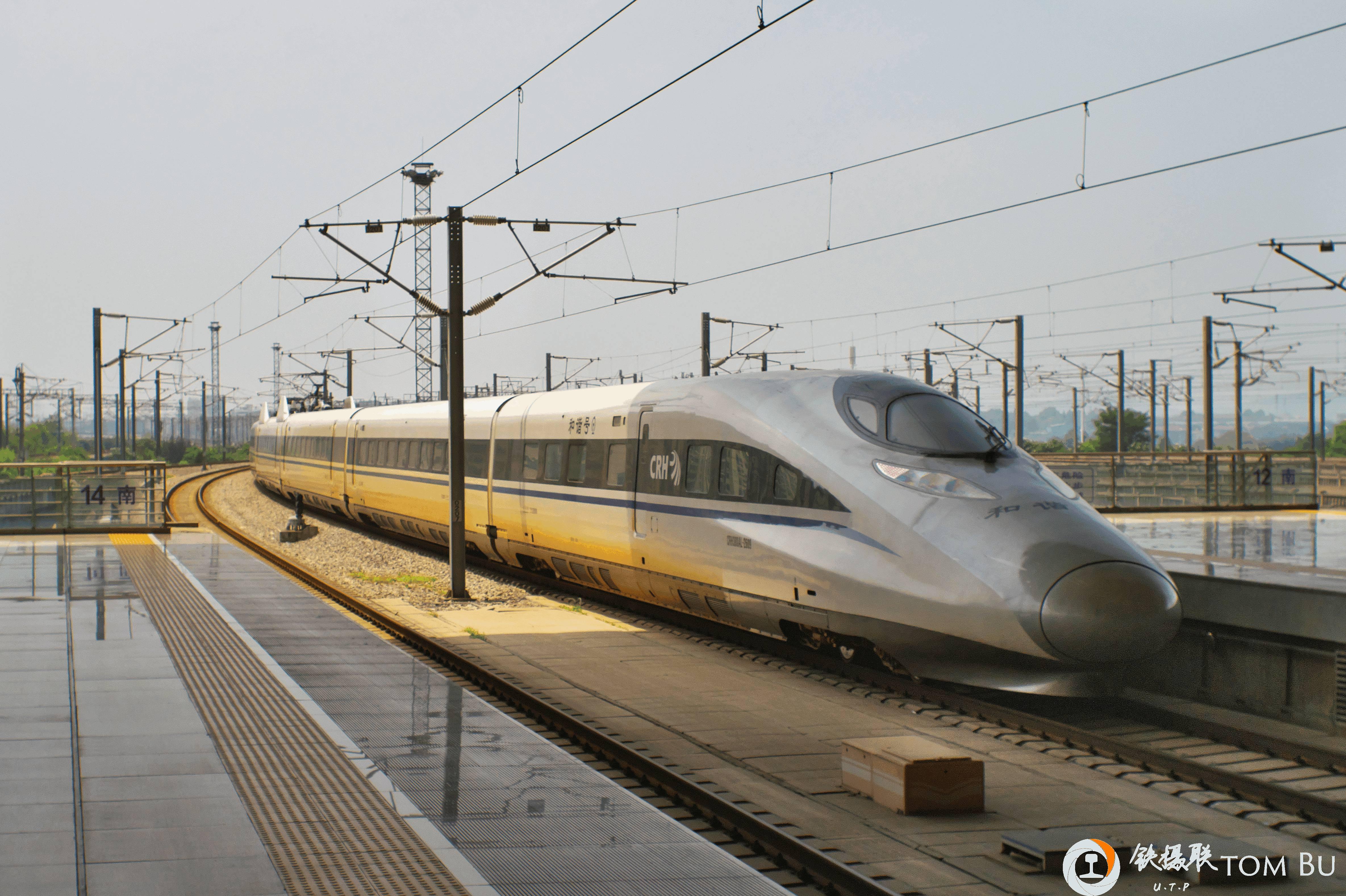 CRH380A和CRH380B有什么区别？ - 知乎