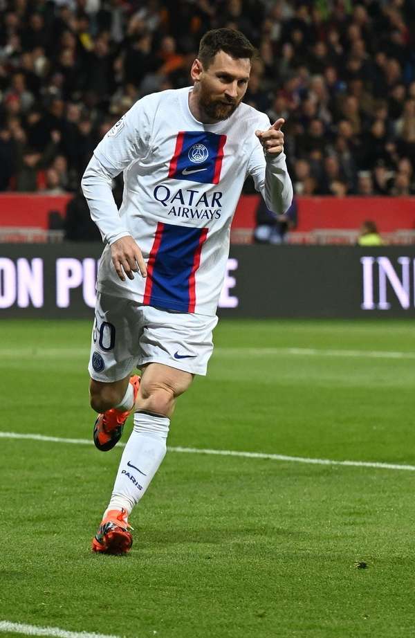 Troyle 的想法: 欧洲俱乐部进球超越阿伟罗！ | 恭喜球王… - 知乎