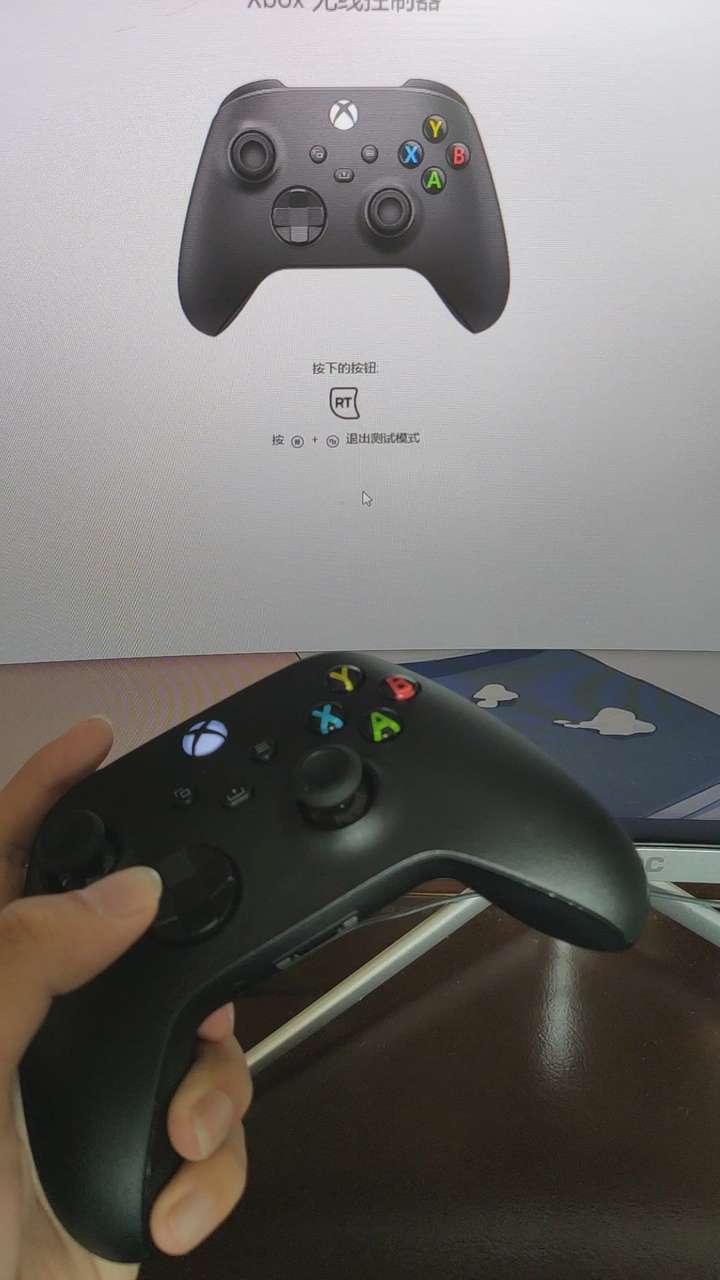 今天刚买的Xbox手柄，RT键一直这样子，这什么问题? - 知乎