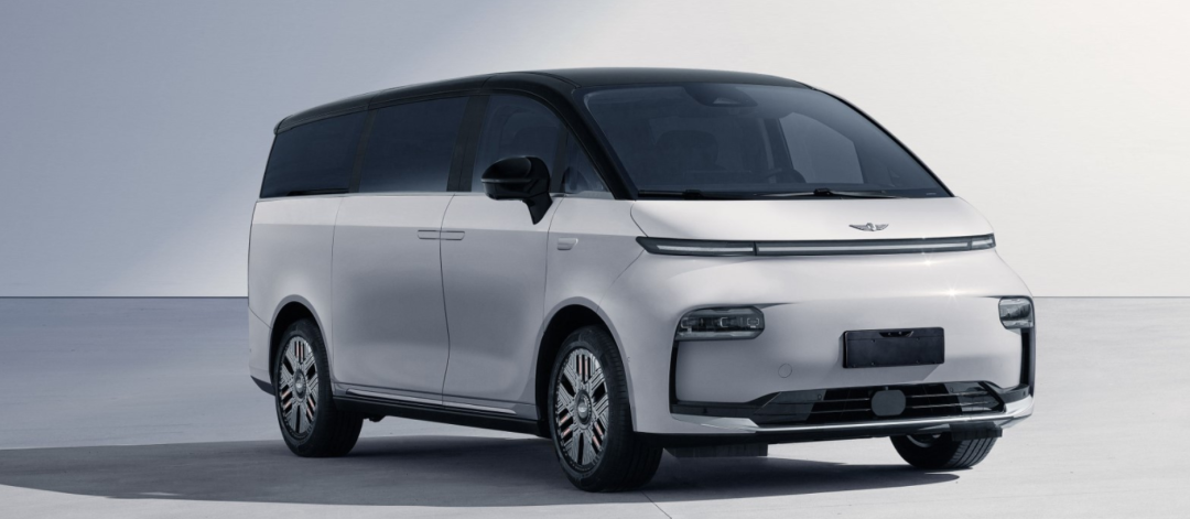 吉利全新纯电MPV曝光：LEVC翼真基于SOA架构，有4排8座！ - 知乎