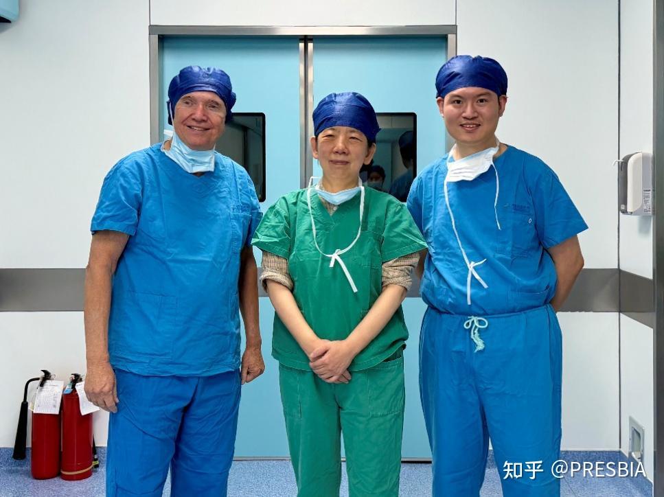 天津市眼科医院王雁教授完成国内首批FM微透镜老视矫正手术 - 知乎