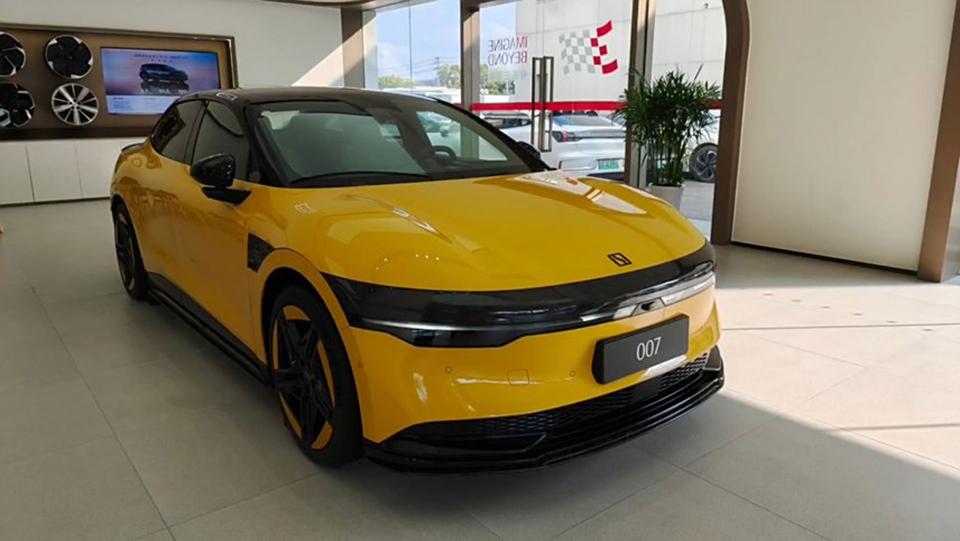 用新底盘要涨2万？极氪007GT为了操控，代价是续航缩水45km？ - 知乎