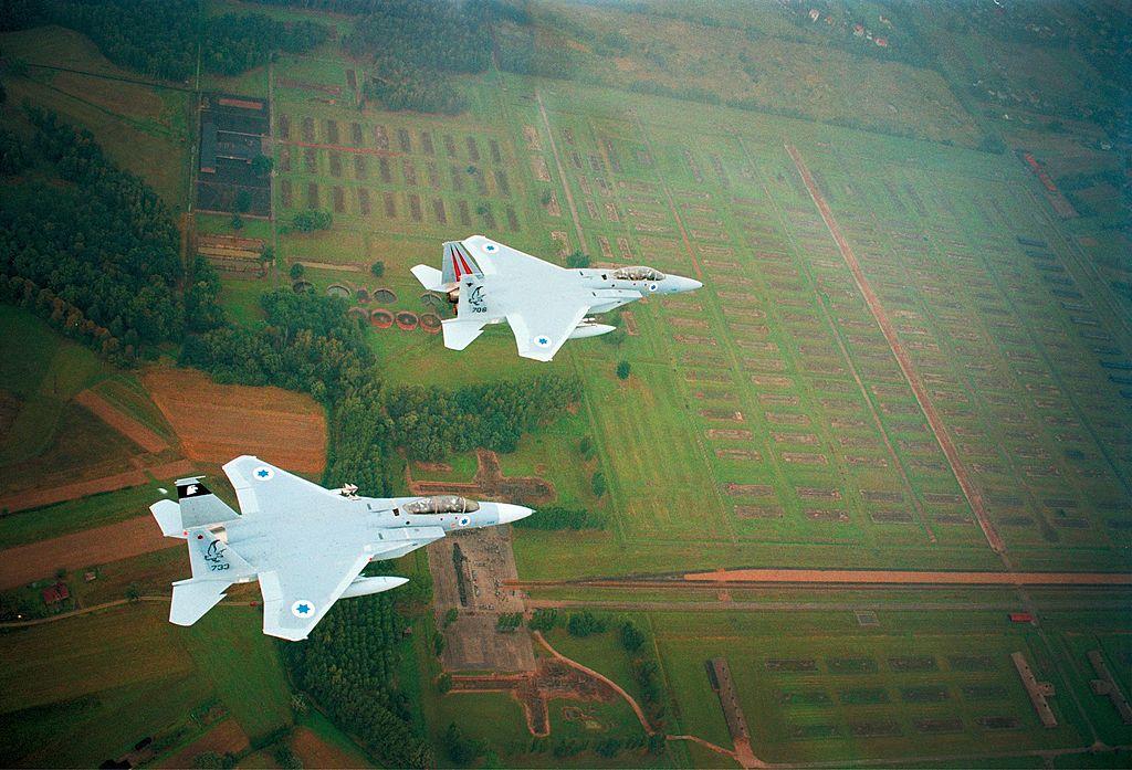 F 15鹰式战斗机 Mcdonnell Douglas F 15 Eagle（第二部分：设计、作战史） 中英文维基百科词条融合，由辽观 1843