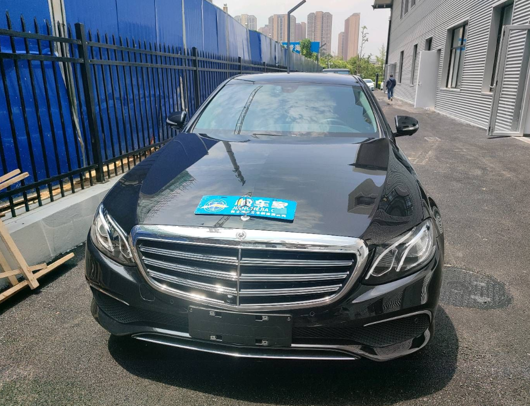 燃油车降价厉害！这辆开了3年的奔驰E300L报价35万，值得买吗？ - 知乎