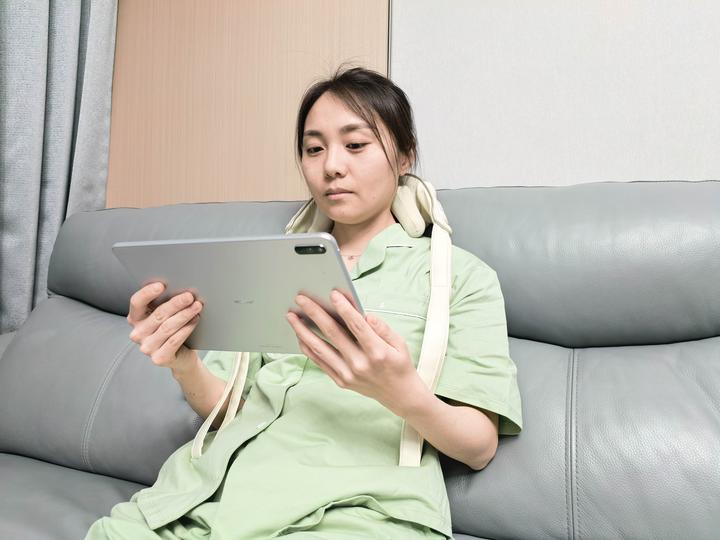 上班族、低头族，足不出户让西屋UK6S揉捶按摩仪拯救你酸痛的肩颈 - 知乎