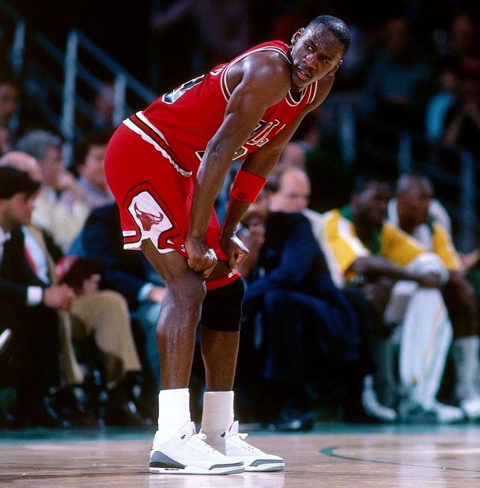 乔丹 Air Jordan 3 Free Throw Line 罚球线扣篮爆裂纹篮球鞋 - 知乎