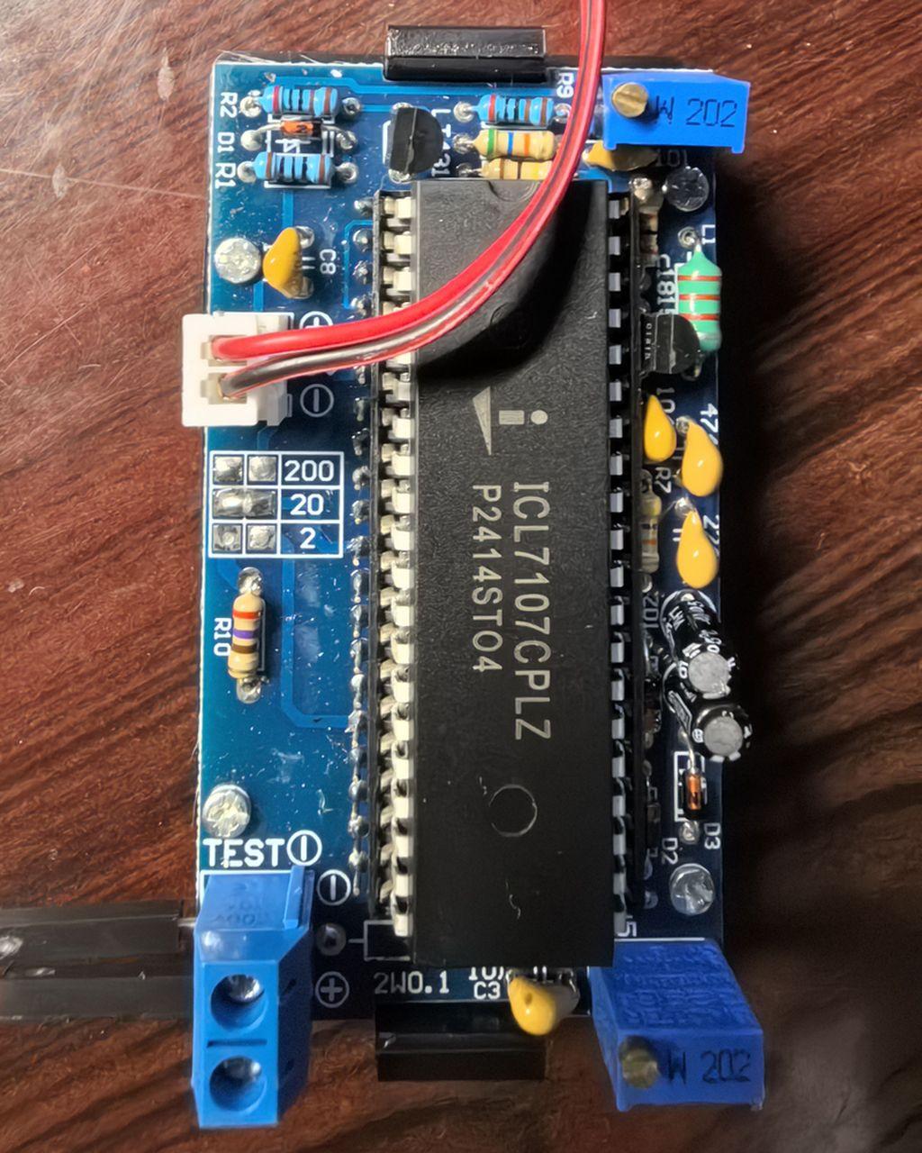 经典ADC芯片：万用表中的 ICL7106 / ICL7107 - 知乎