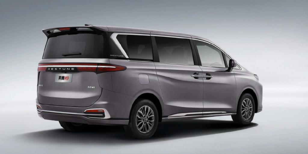 双侧滑门+2.0T发动机！中大型MPV新秀奔腾M9发布 - 知乎
