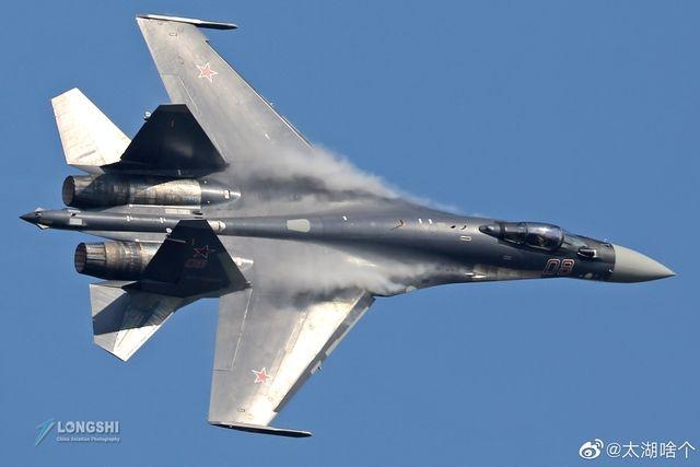 Su-27使用的中央升力体布局的好处和坏处是什么？ - 知乎
