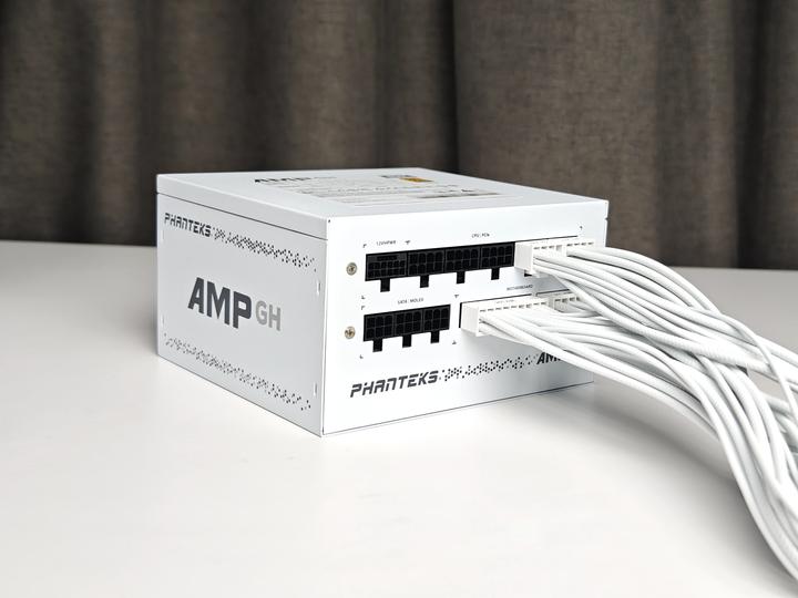 不用定制线，兼顾性能和美观的电源：追风者 AMP GH金牌850W 白色实装解析 - 知乎