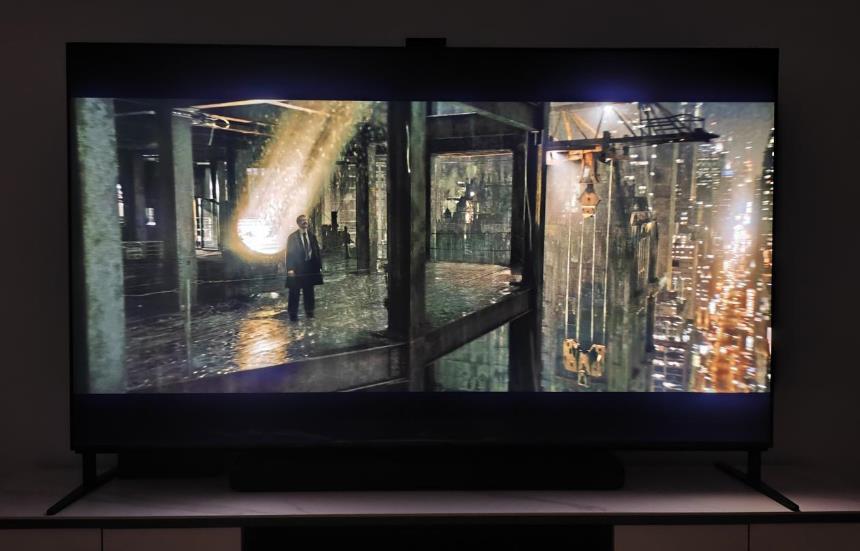 索尼电视9系(XR90)深度测评：22bit背光控制+广锐视角屏 - 知乎