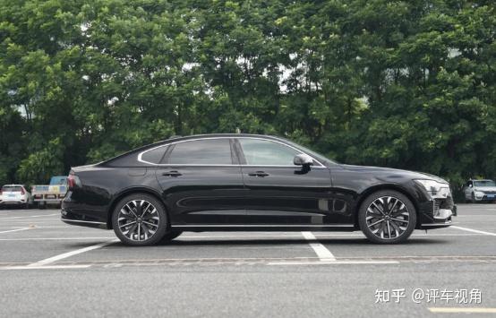 豪华行政座驾对决：沃尔沃全新S90与奥迪A6L谁更契合高知圈层？ - 知乎