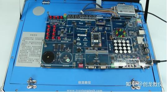 DSP C6000嵌入式教学实验箱_操作教程：2-26 交通灯控制实验 - 知乎