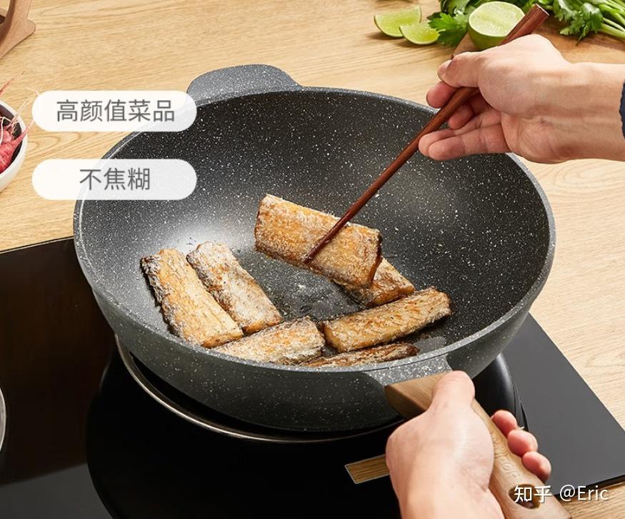 请问不粘锅中间变黑是什么原因？ - 知乎