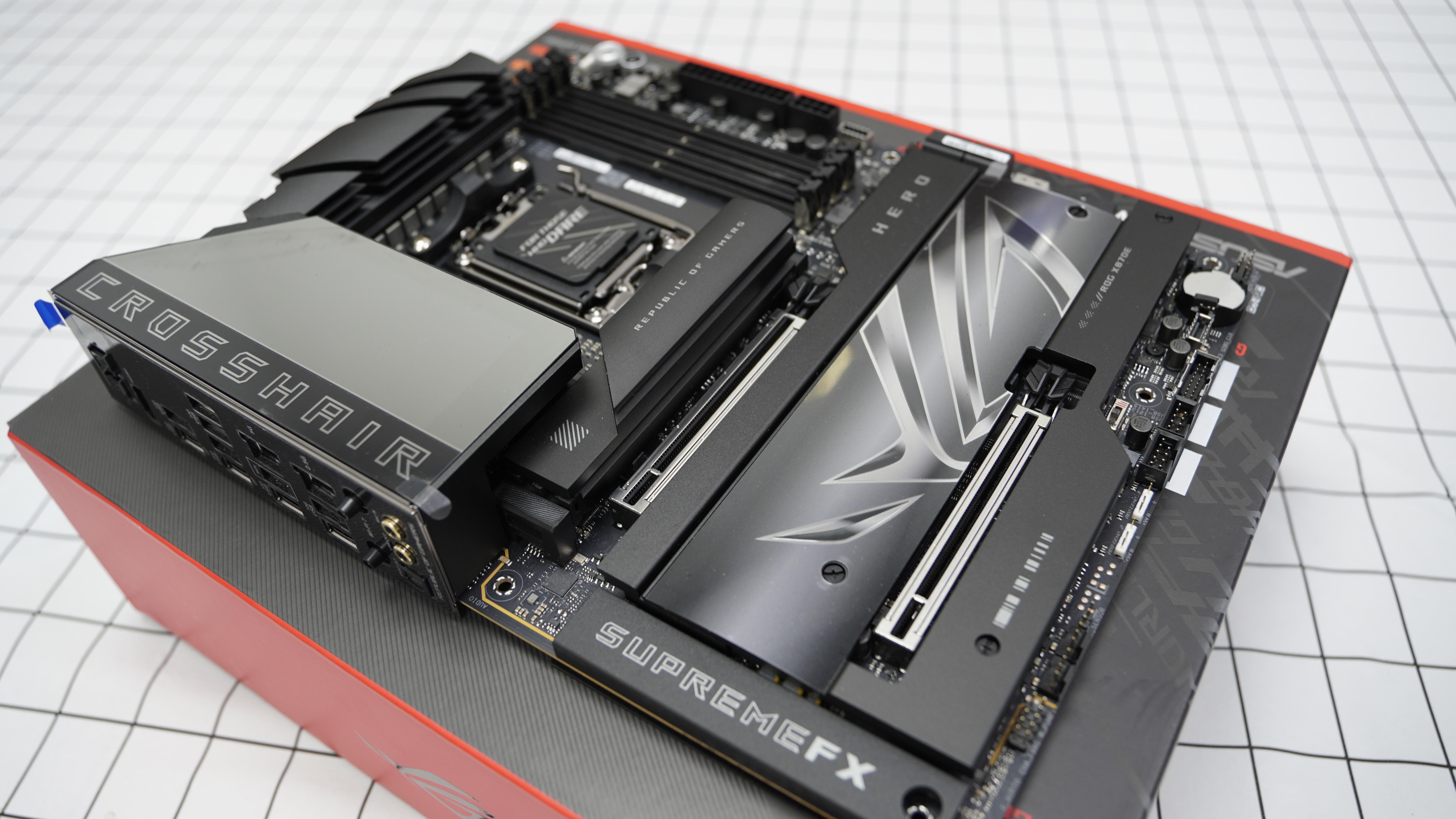 ROG X870E HERO上手体验