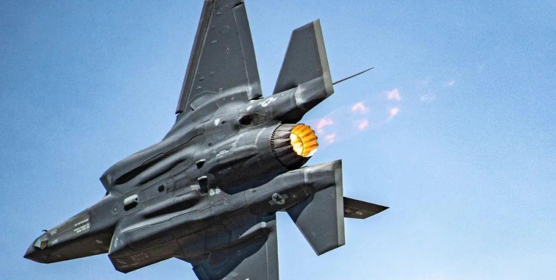 F-35"闪电"之心，一组高清组图带你了解F135涡扇发动机 - 知乎