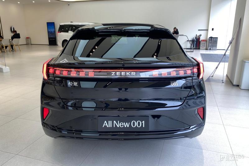 全栈800V+8295芯片！新款极氪001上市！26.9万起，还搭双腔空悬… - 知乎