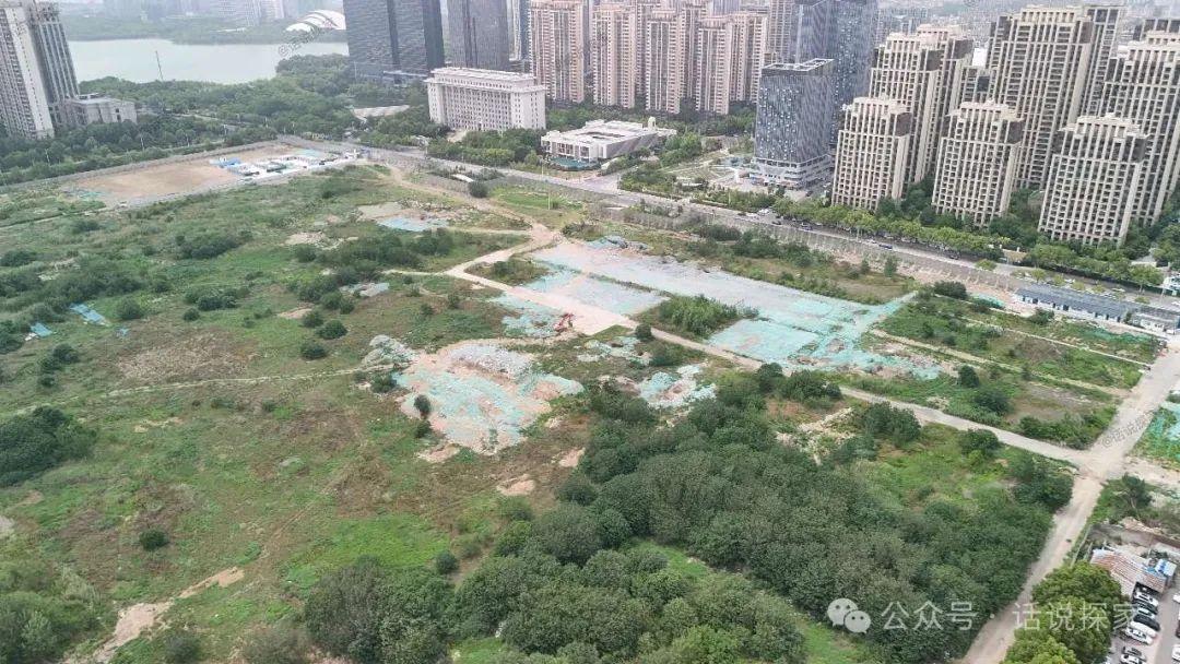 LPR年内首降下调10个基点，红四方地块进展实拍，红达天映今天很热闹！ - 知乎