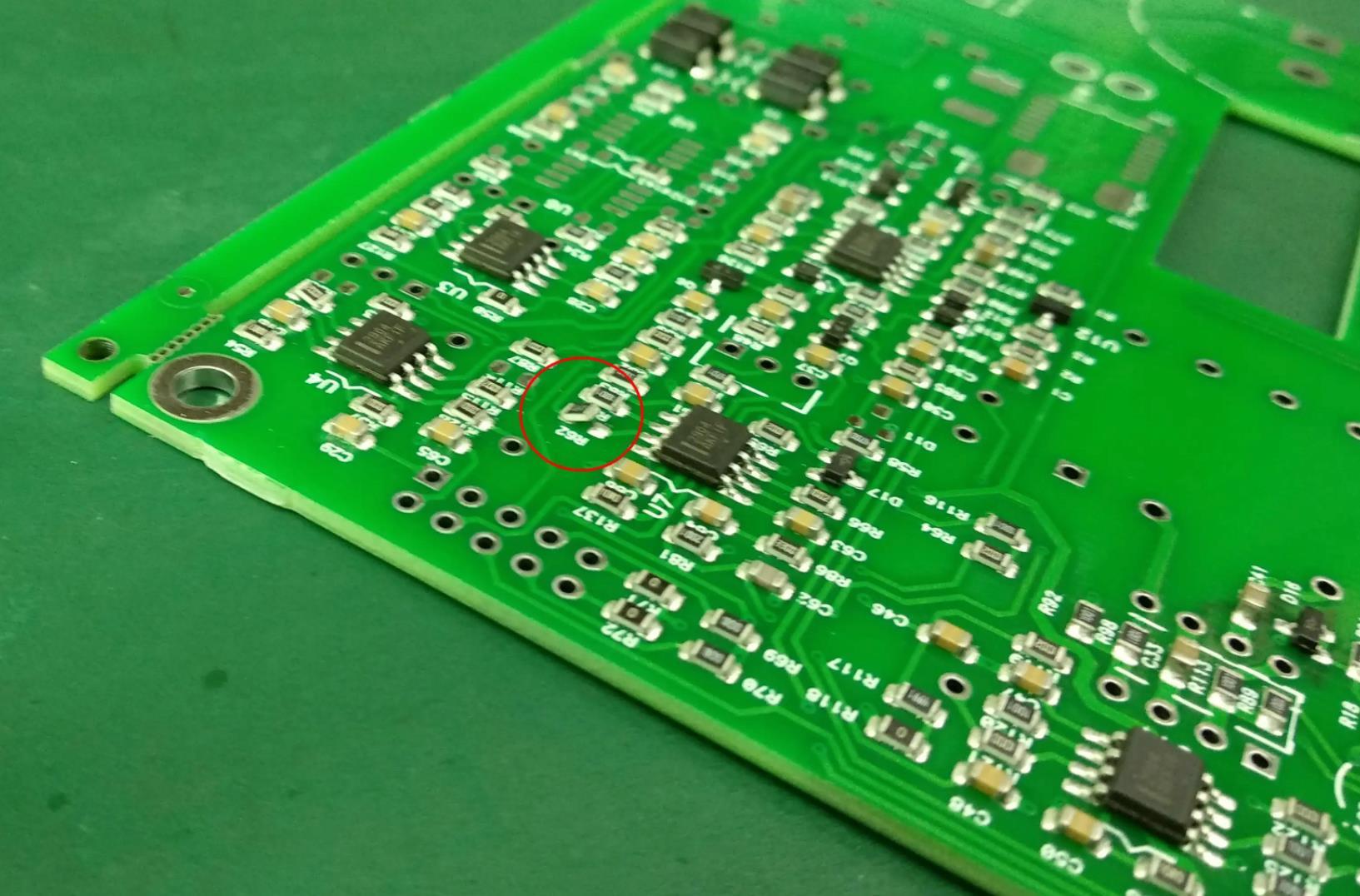 PCB 技术片式元器件安装出现立碑现象原因是什么？ - 知乎