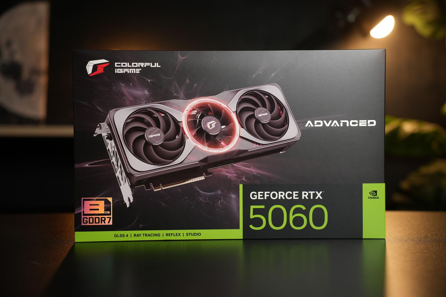 七彩虹 iGame RTX 5060 Advanced OC 开箱测试