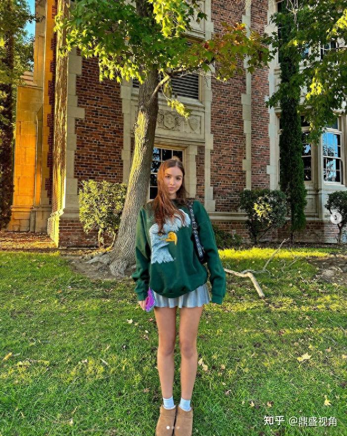 揭秘Model界代表性美女-苏菲·穆德(Sophie Mudd)的完美容貌和身材 - 知乎