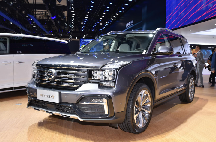 国产大七座suv,传祺gs8延续经典,升级配置,售价15 58万元起 知乎