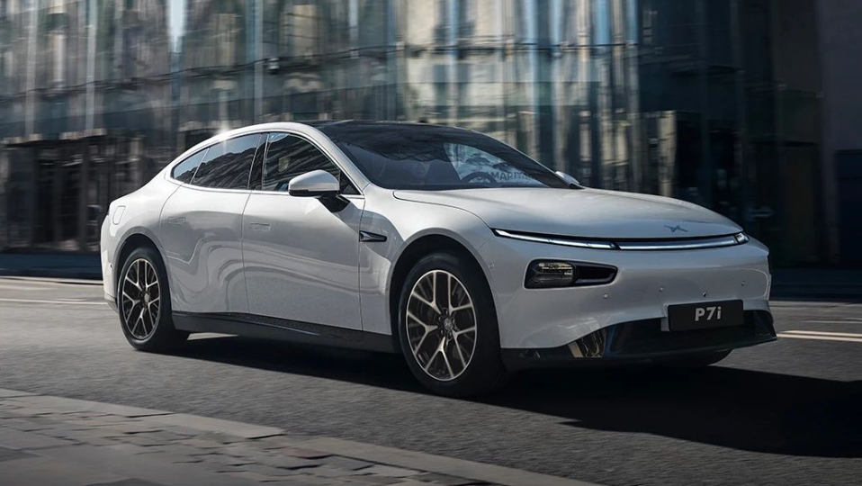 换小电池最高降3万，小鹏P7i新车性能不打折，25万内最值？ - 知乎