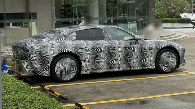 P7换代，小鹏E29曝路试谍照，全新设计风格 - 知乎