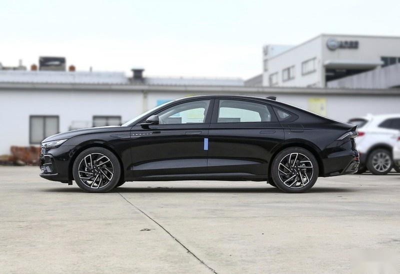 30万左右谁更面面俱到？ 林肯Z/凯迪拉克CT5/沃尔沃S60/奥迪A4L - 知乎