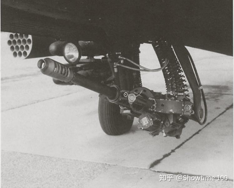 【转载】红色钢铁洪流的终极杀手——休斯AH-64“阿帕奇”武装直升机发展史 - 知乎