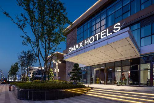 ZMAX HOTELS自贡首店开业，在“盐值”高地与恐龙相遇 - 知乎