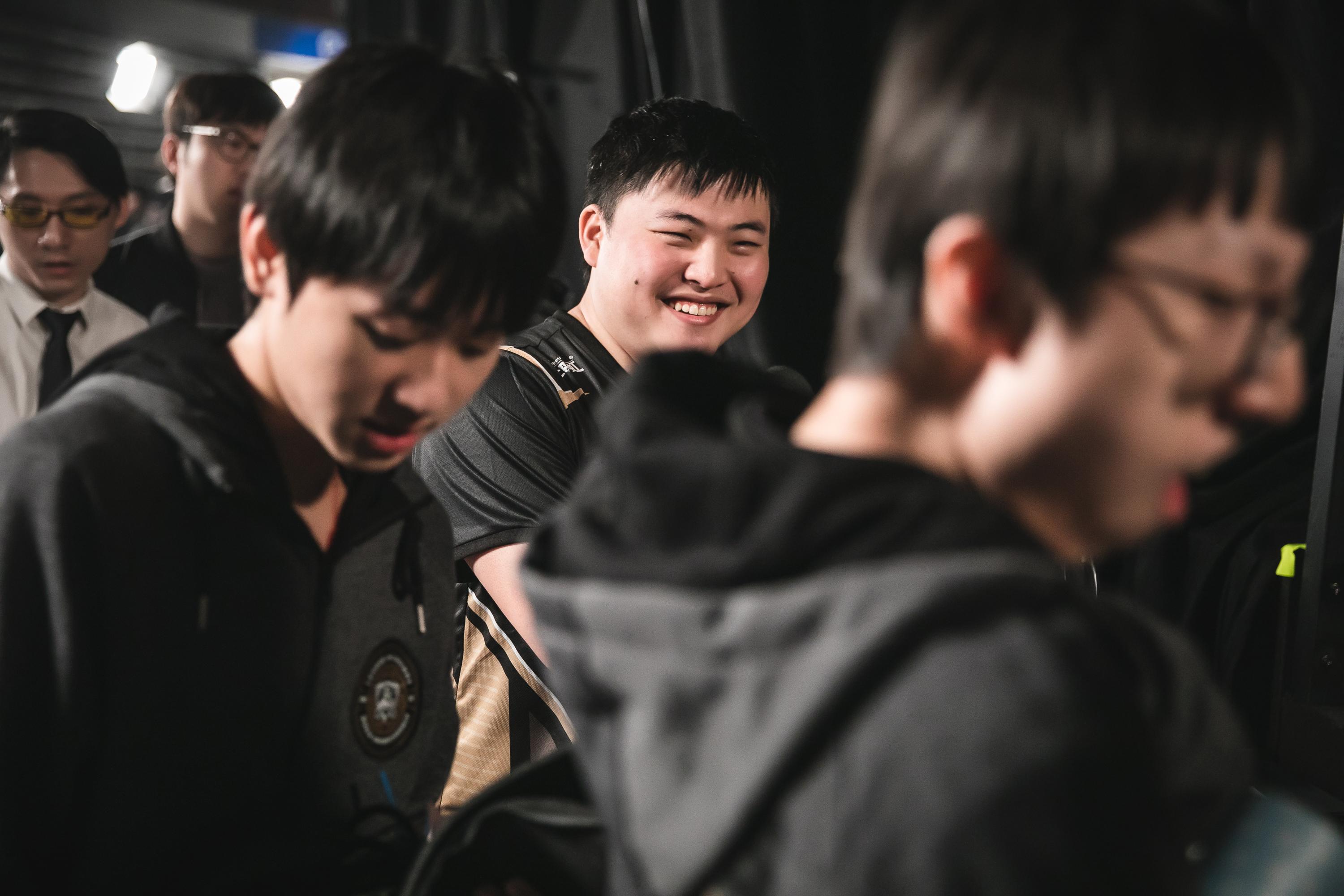 数据故事：有Uzi的RNG - 知乎