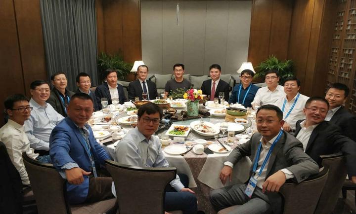 中国人的饭局江湖：一饭定局，此话不虚 知乎