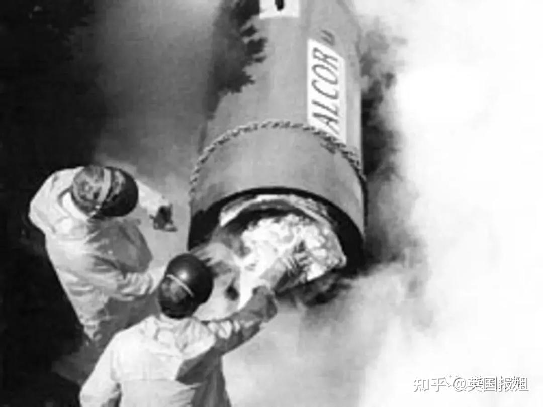 亿万富翁“换血哥”后悔了！宣布不再吸年轻血童和儿子的血：输了六升血，啥用没有！ - 知乎